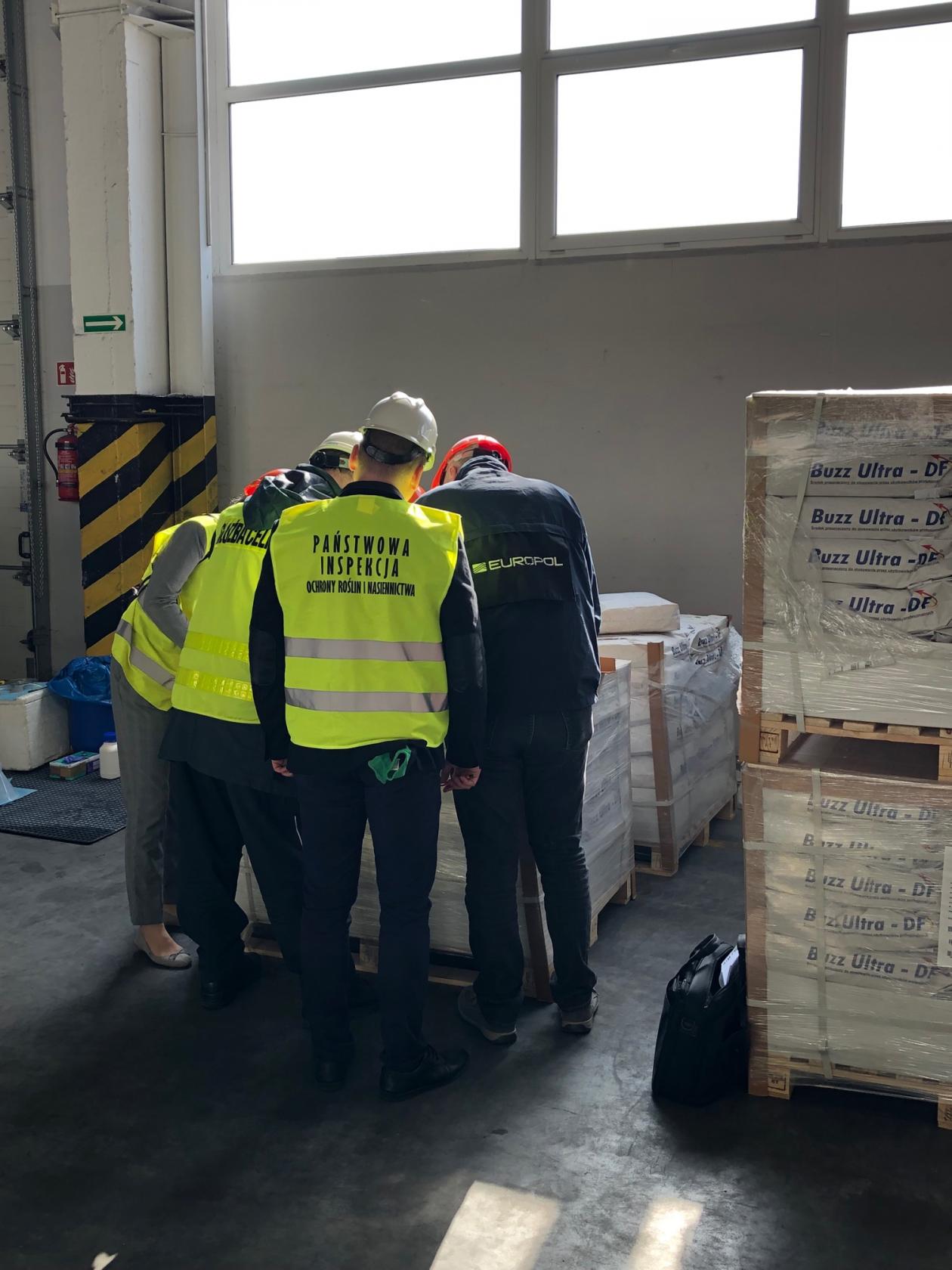 U operaciji Silver Axe IV zaplijenjeno 550 tona ilegalnih i ...